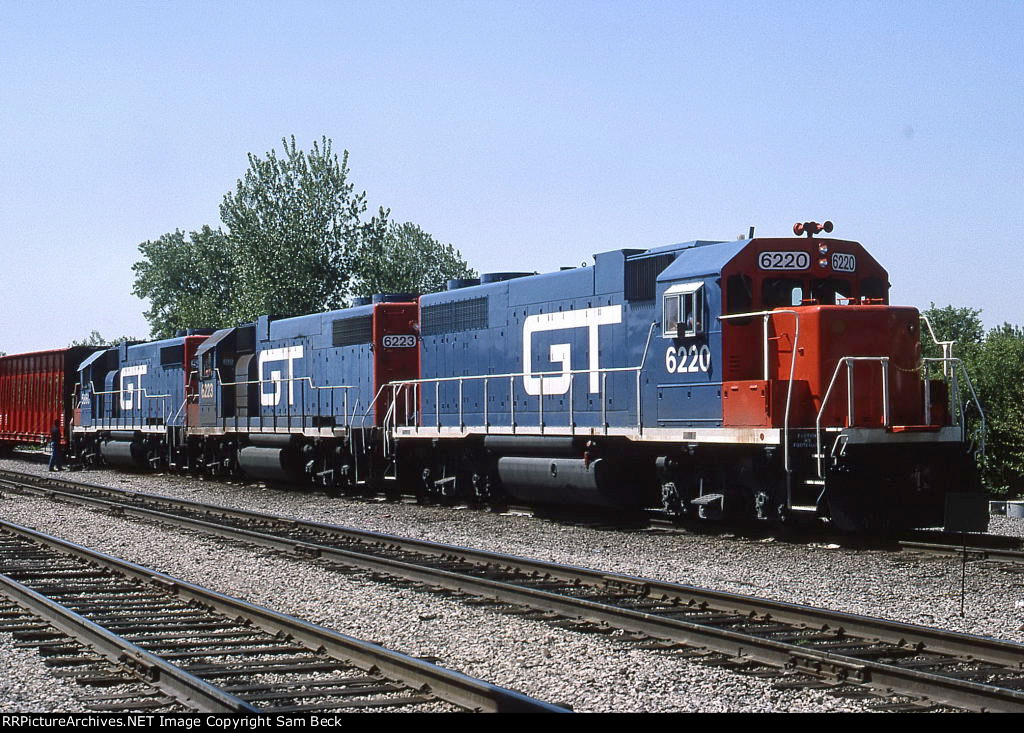 GTW 6220 and 6223